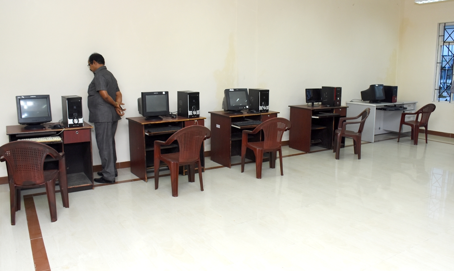 Computer Lab - Tamil Nadu Teachers Education University
